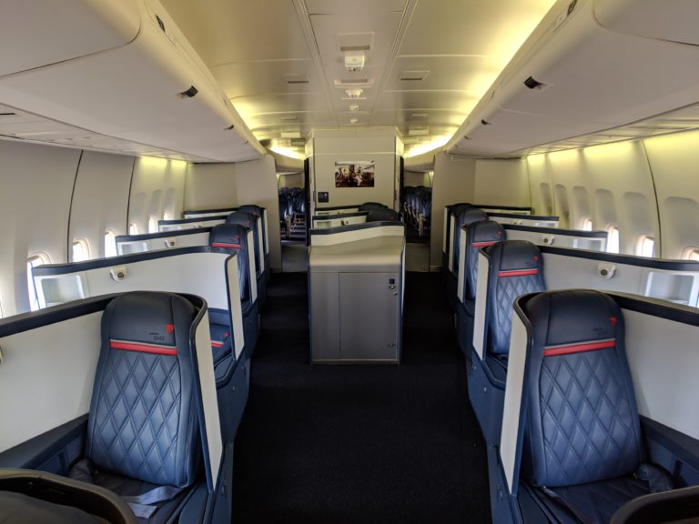 Inside the Delta Flight Museum’s Boeing 747 – Takeoff Junkie