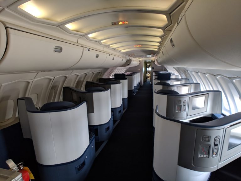 Inside the Delta Flight Museum’s Boeing 747 – Takeoff Junkie